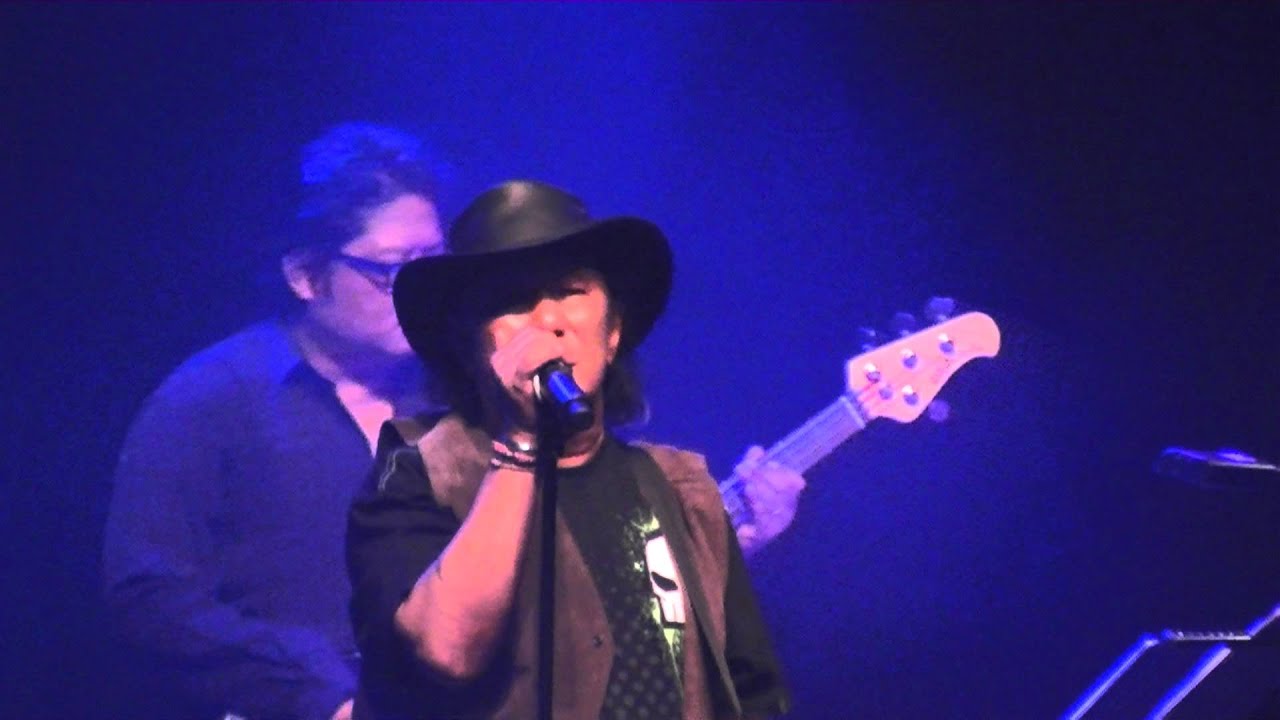 Soe Paing Live Music in UK - YouTube