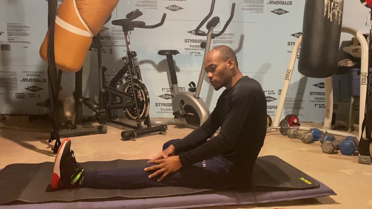 Single leg sit and reach stretch - YouTube