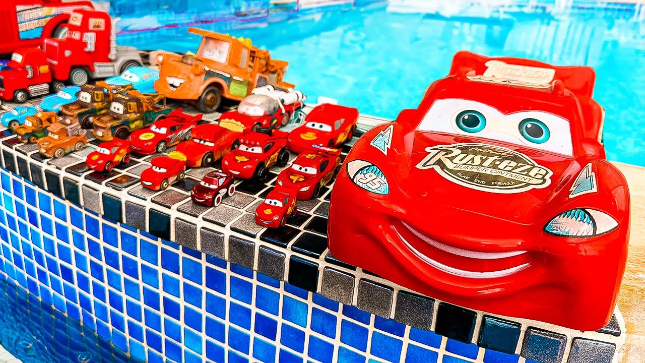 Disney Pixar Cars falling into deep pool, Lightning McQueen, Tow Mater ...