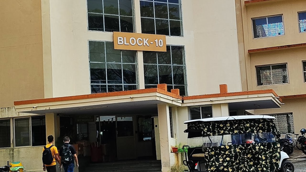 Inside Block 10 MIT Manipal hostel - YouTube