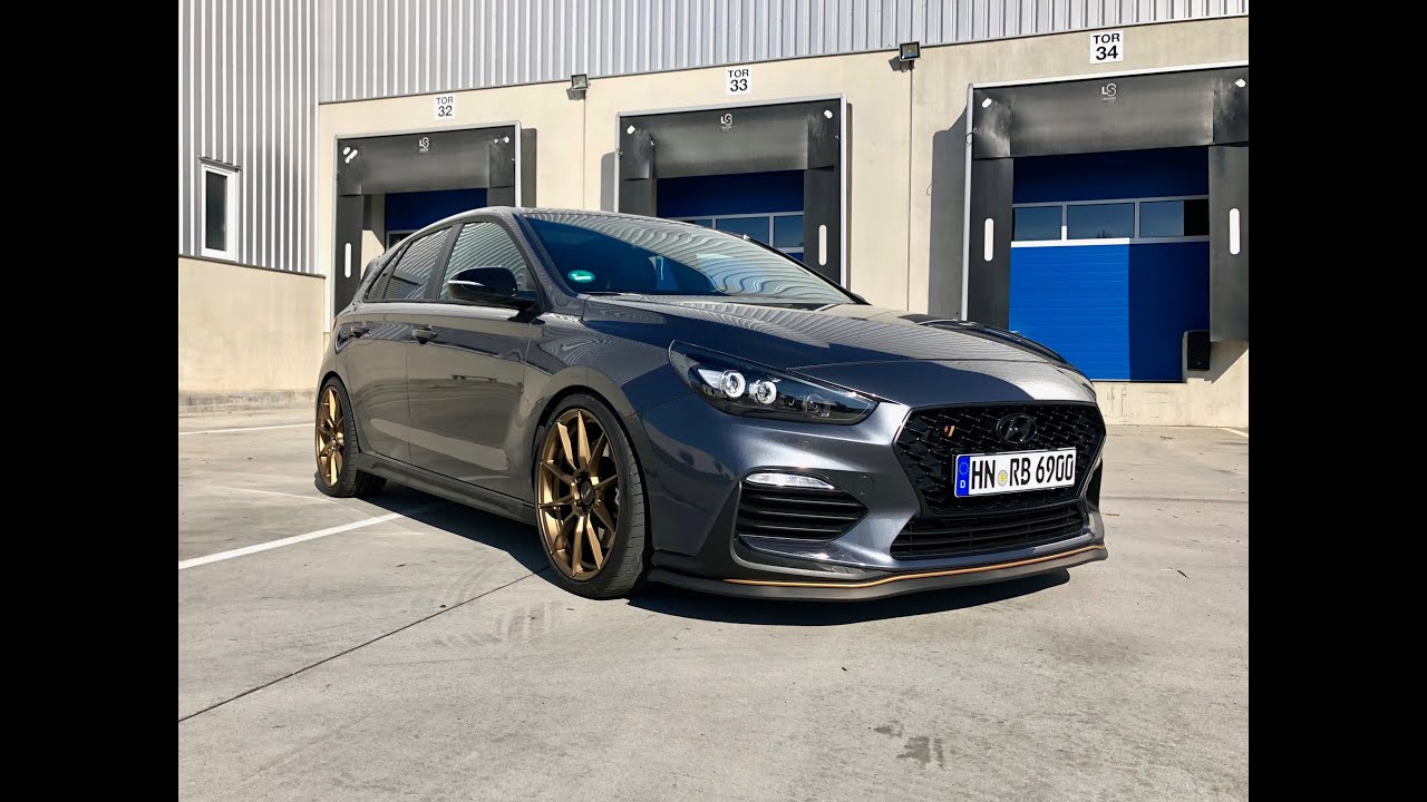 4K || HYUNDAI I30N Performance //GOLD EDITION // CARPORN - YouTube