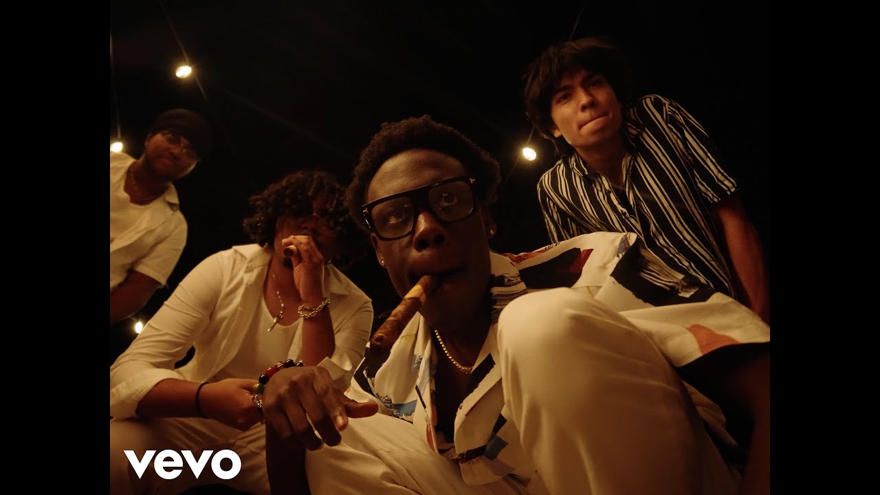 Specxfic - Bella (Official Music Video) - YouTube