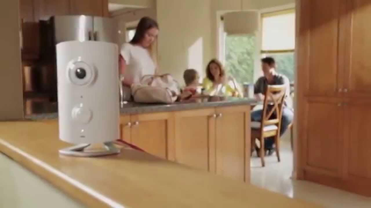 Icontrol Piper Z-Wave HD IP-camera met sensoren en sirene - YouTube