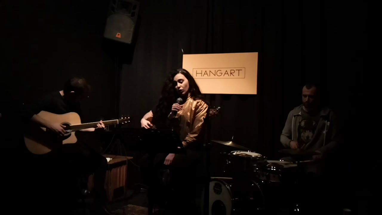 Ezgi Alaş - Sometimes I Cry (Eric Benet Cover) - YouTube