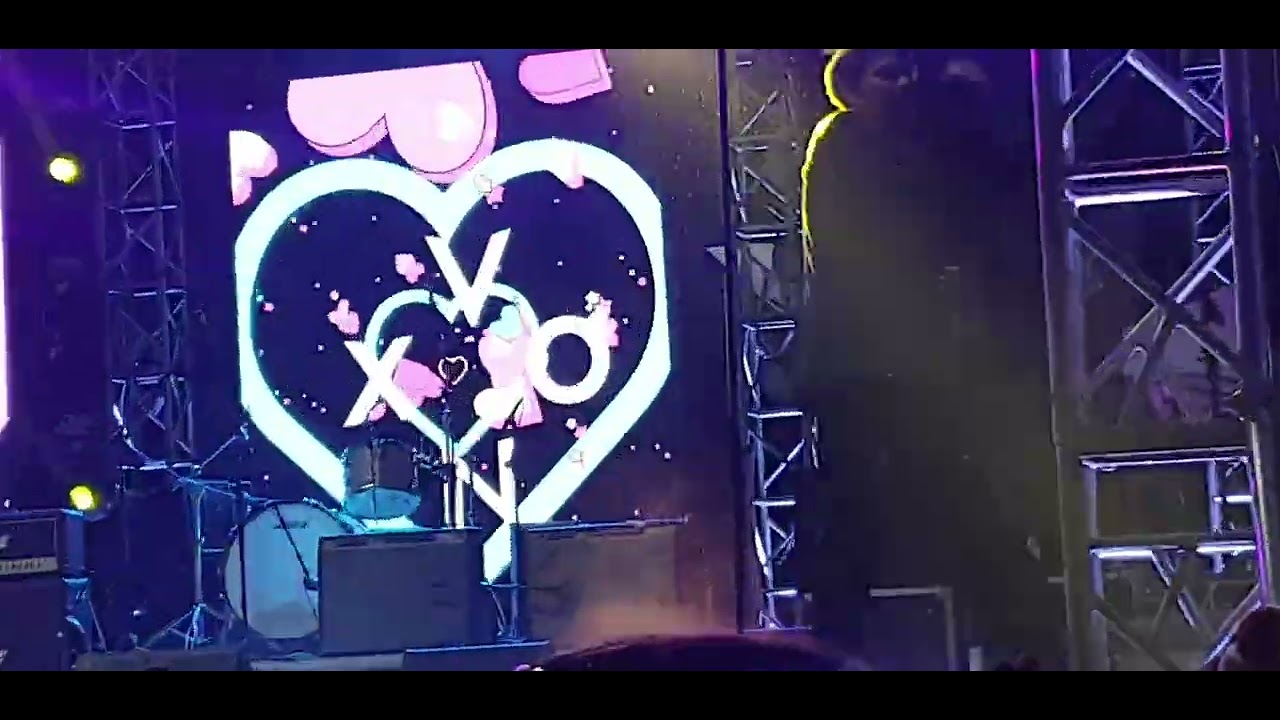 UP Fair 2024 Pop Rising: KNT (kanta ng tanga) by Vxon - YouTube