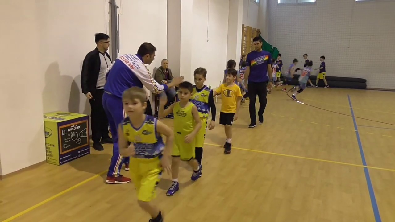 TACTIC Baschet Club (BBM - albastru) vs Shooting Star - YouTube