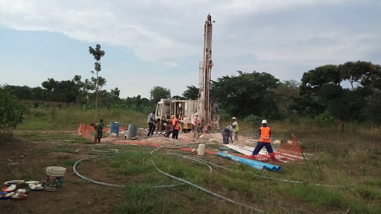BOREHOLE WATER well DRILLING COMPANY UGANDA with KASTHEW DRILLING CO ...