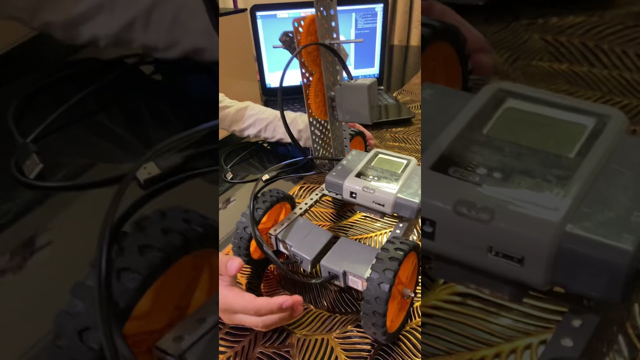 Aarav chakraborty made Moon Rover (robot) for 2021 Science fair project ...