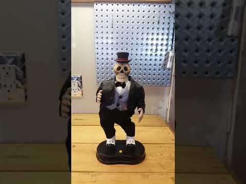Putting on the Ritz Dancing Skeleton - YouTube