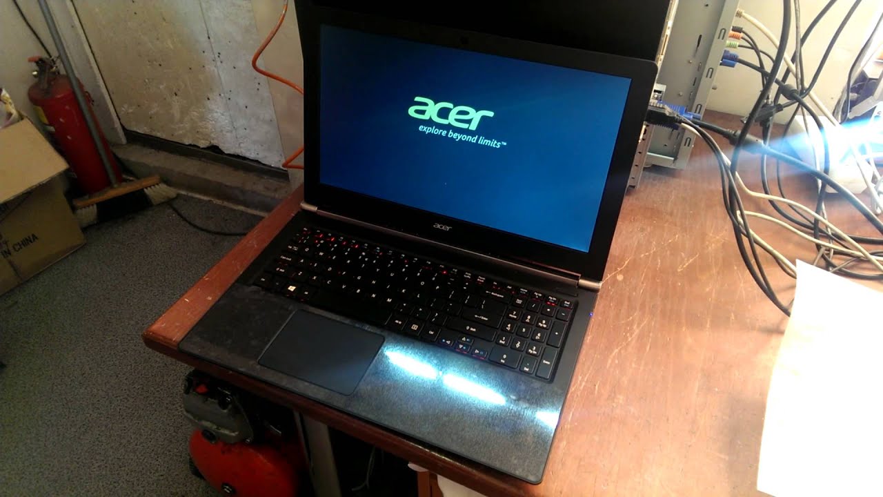 Acer laptop first turn on - YouTube