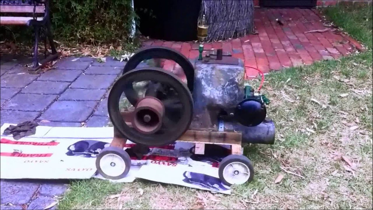 Roseberry hit & miss engine - YouTube