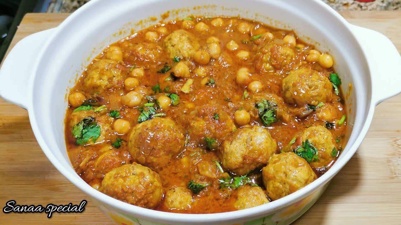 Chicken kofta with Channa | சிக்கன் கோலா உருண்டை குழம்பு | dinner ...