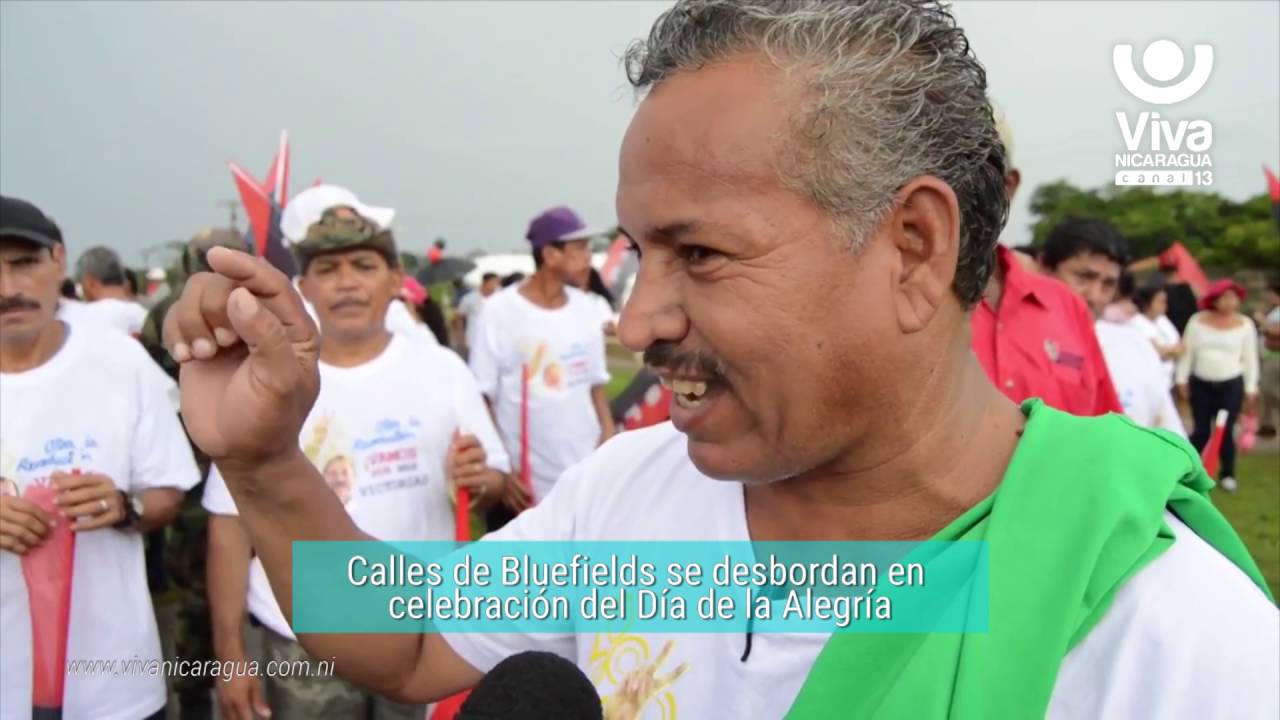Calles de Bluefields se desbordan en celebración del Día de la Alegría ...