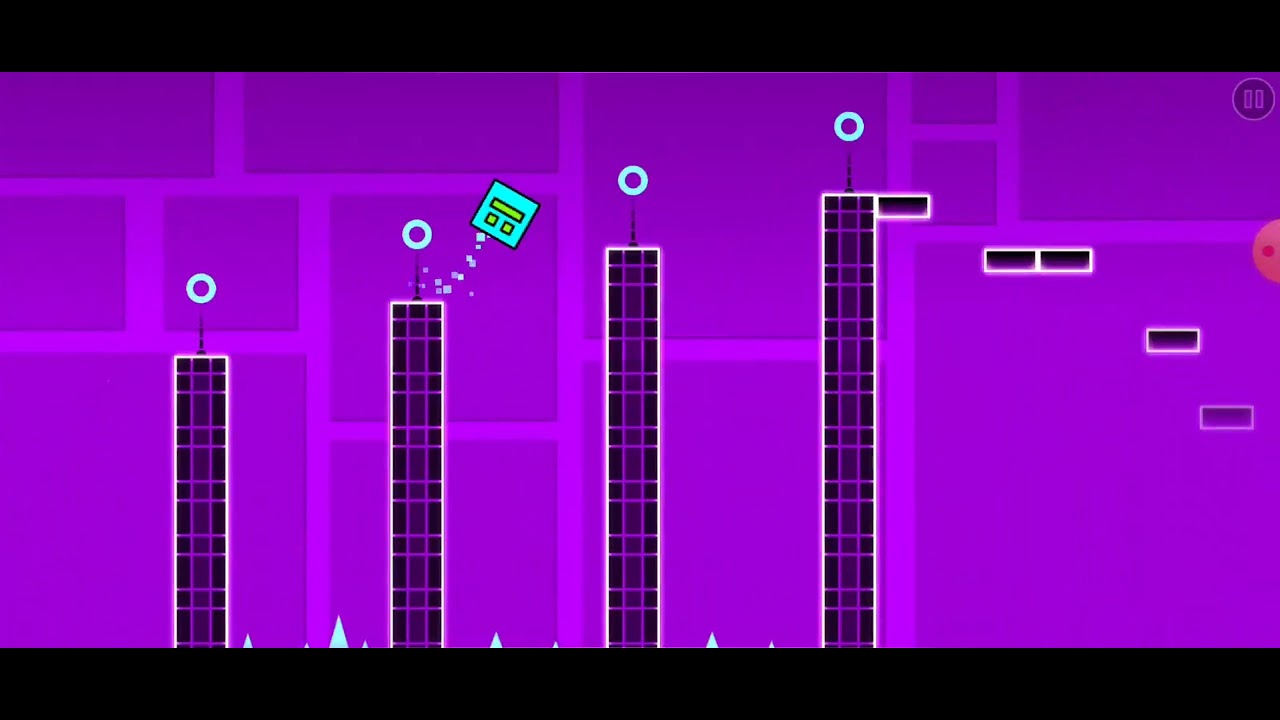 playing geometry dasher - YouTube