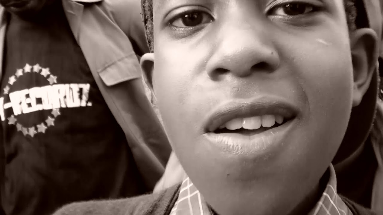 T-flo Le P-ra By MOLOK - YouTube