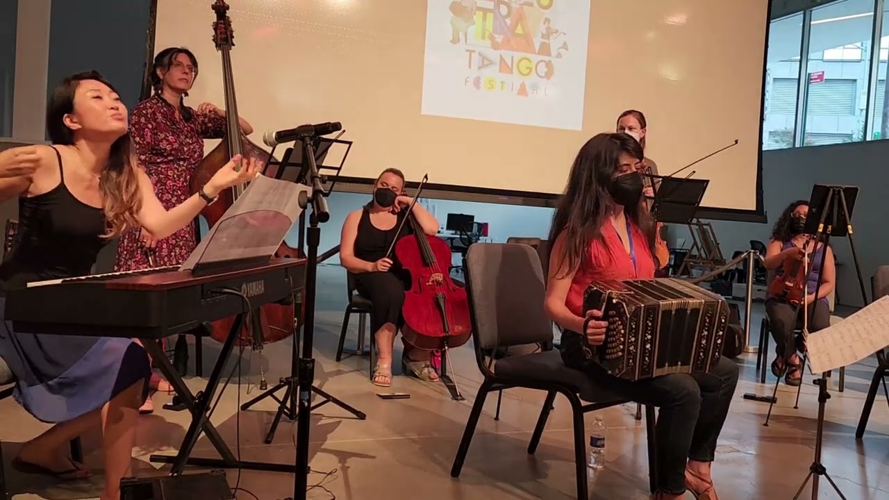 Argentine tango music analysis: A Don Agustín Bardi - Orquestra ...