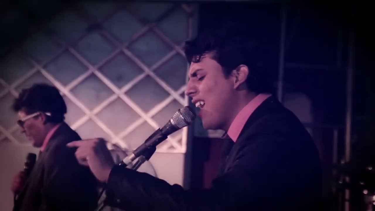 Maycol Rodriguez /Adoración Intima en concierto/ A TUS PIES - YouTube