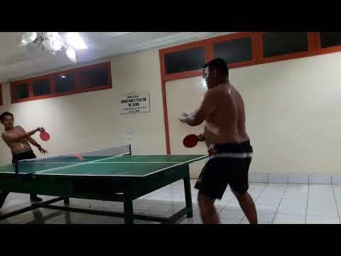 TOTALITAS OLAHRAGA MALAM TENIS MEJA SAMPE TELANJANG DADA