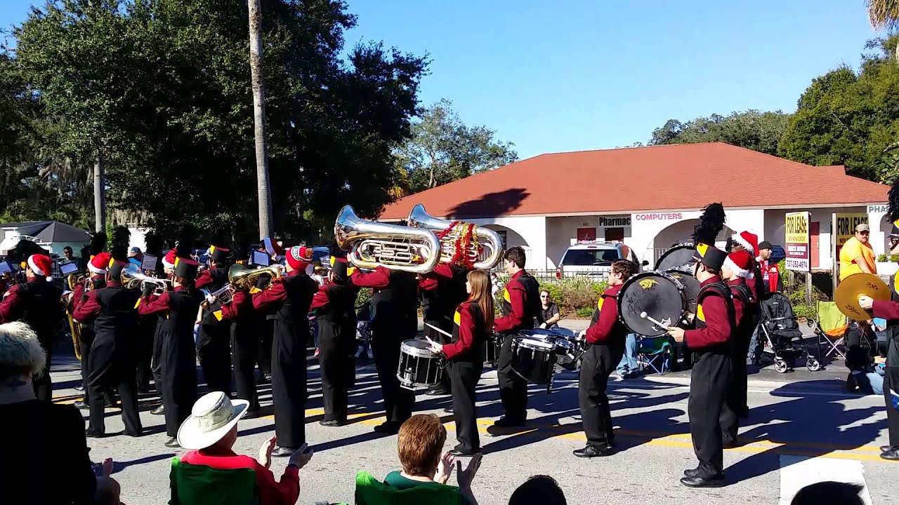 Countryside Highschool Christmas Parade 2015 - YouTube