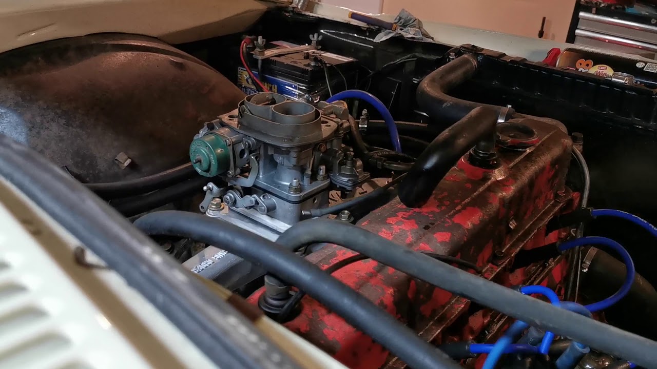 Hz red 202 idling ish - YouTube