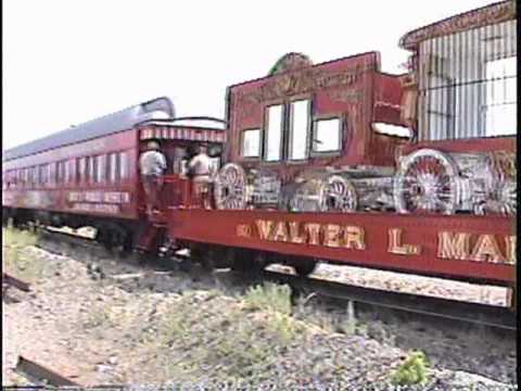 Milwaukee Circus Train 2003 - YouTube