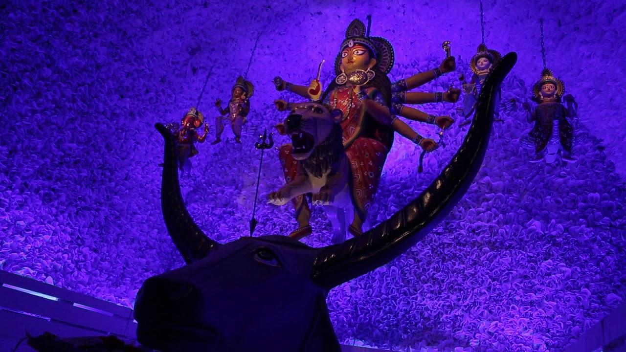 Durga Puja 2017 - 83years of Hatibagan Sarbojanin Durgautsav - Pakhir ...