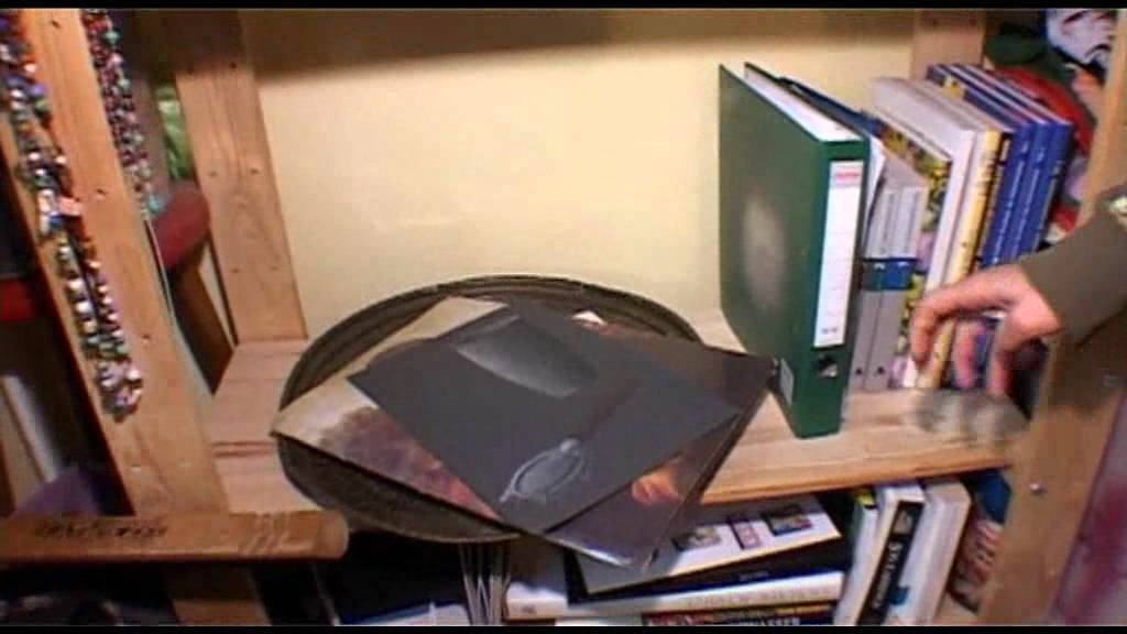 Christopher Griebel im Atelier von Petra Enderle - YouTube