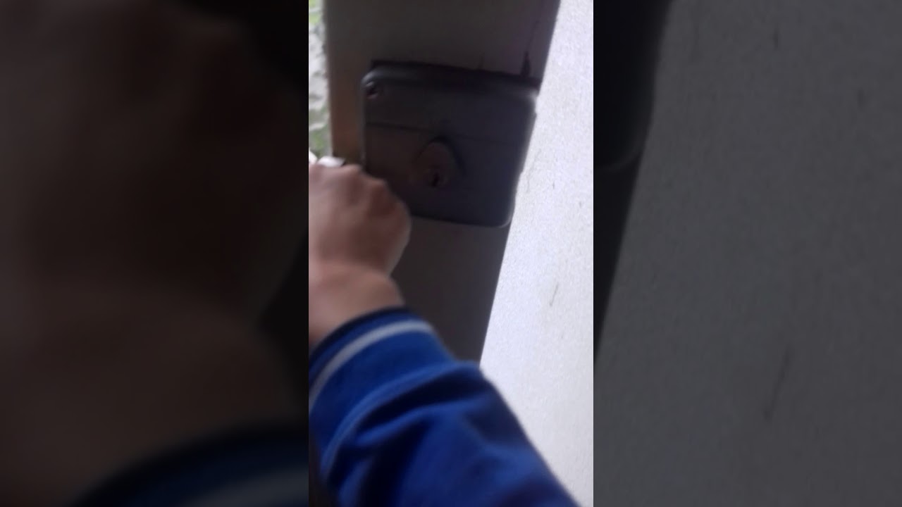 Russian Elmo returns . - YouTube