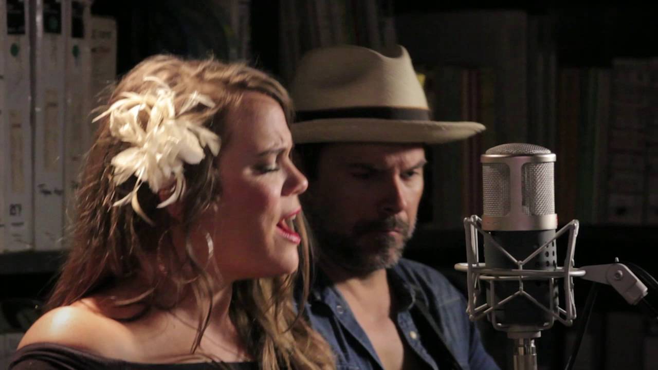 Bonnie Bishop - Angel From Montgomery - 5/9/2016 - Paste Studios, New ...