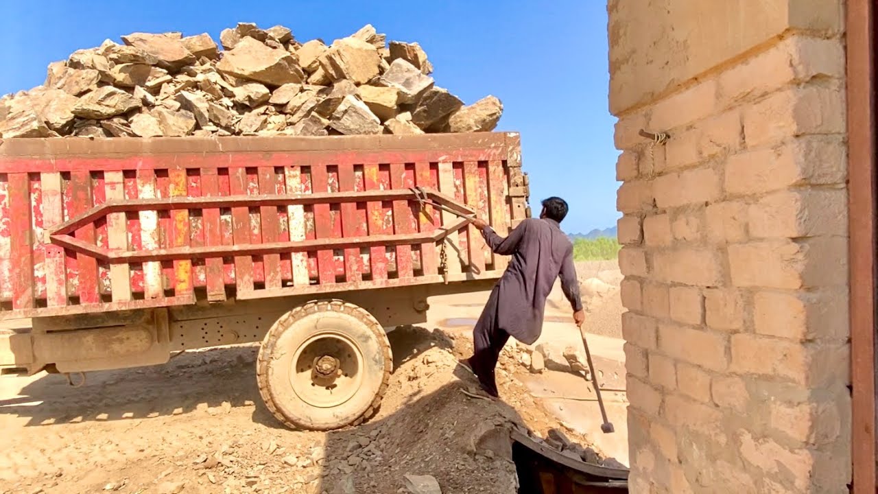 Amazing Quarry Primary Rock Crushing Machine Working || Setisfying Rock ...