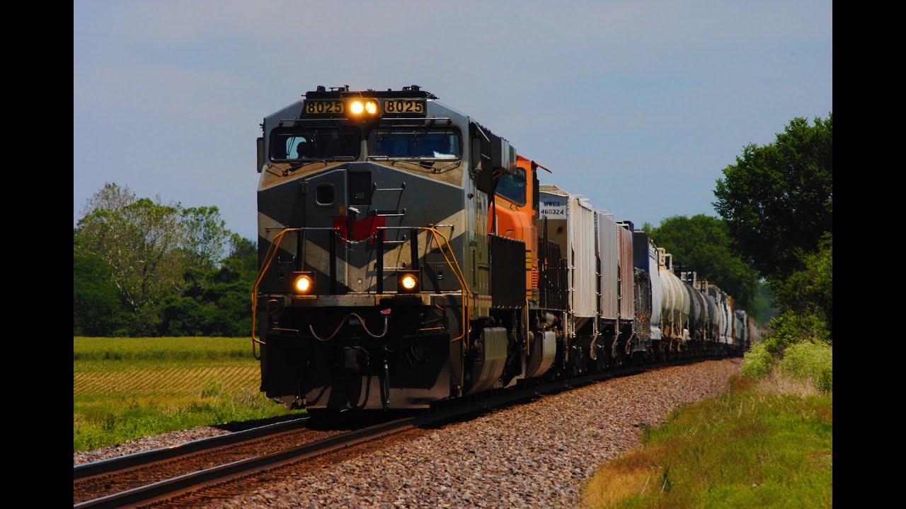 Southern Illinois Trains w/NS, IC, BNSF, UP, & CN - YouTube
