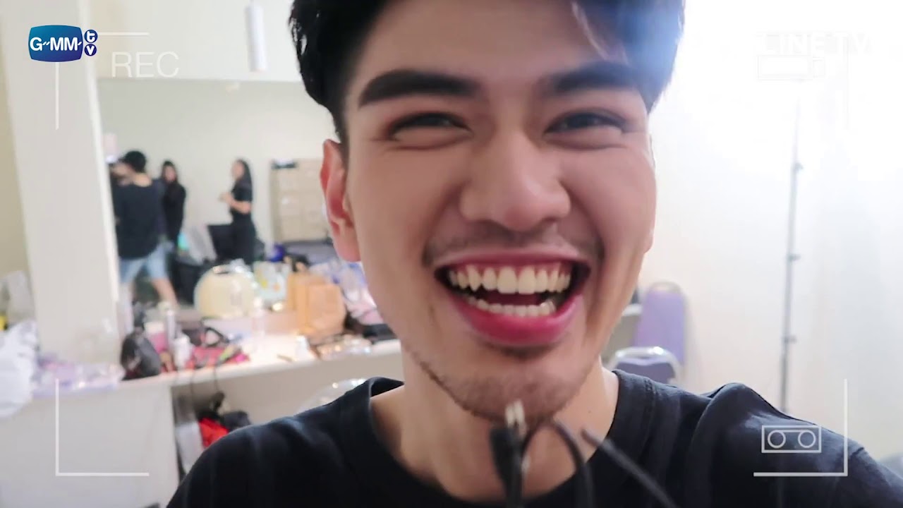 [ OffGun Vietsub ] Funtastic Babii OffGun First FM in Thailand - YouTube