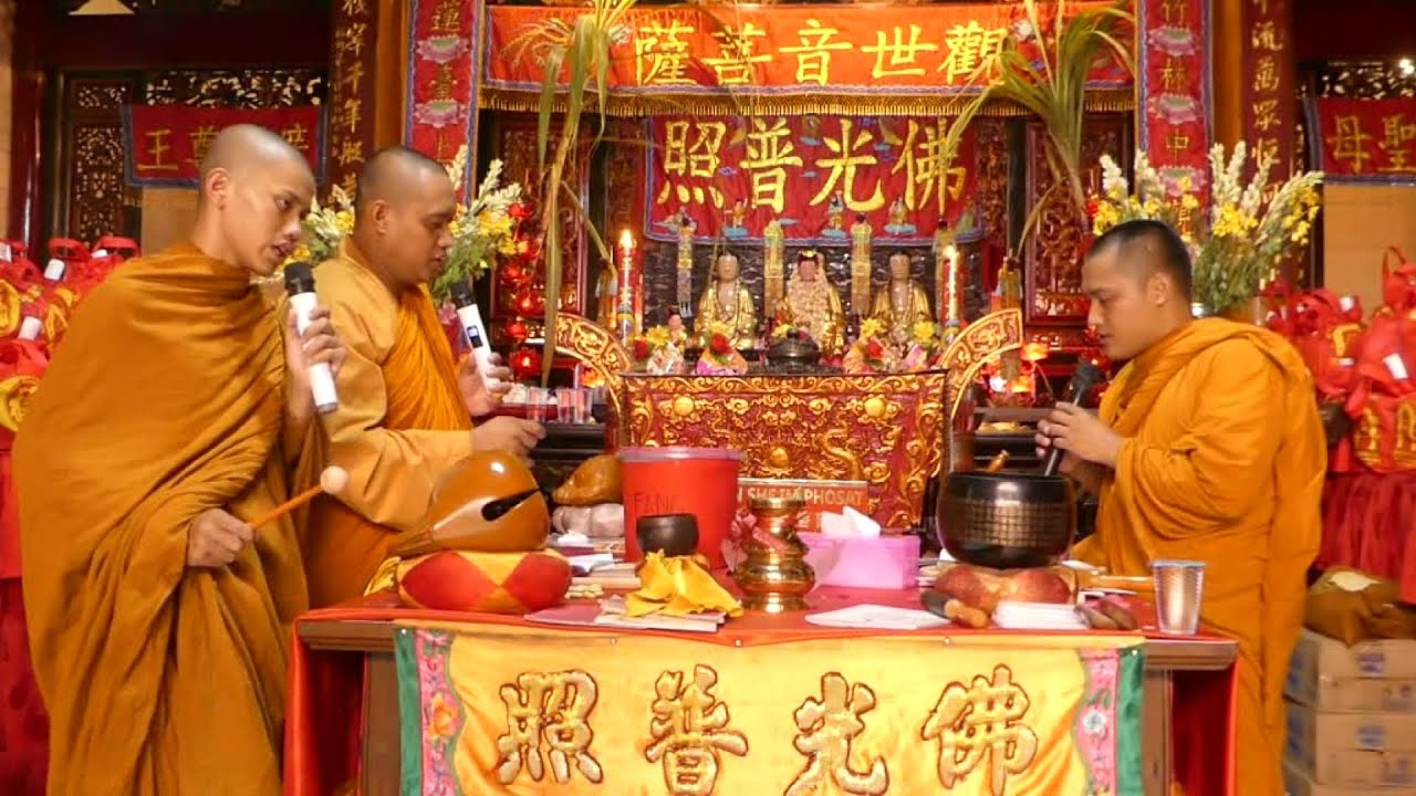 Ritual Pao Un Klenteng Tien Kok Sie,Klenteng Bersejarah Di Indonesia ...