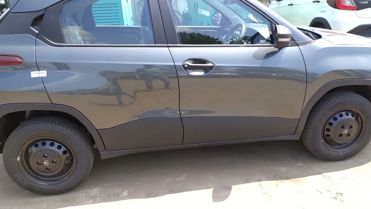 Tata Punch Base Model walk around | interior | exterior | Boot | Music ...