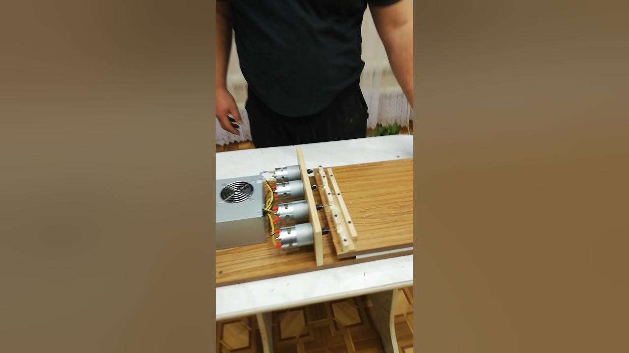 дырокол для пчелинных рамок - YouTube