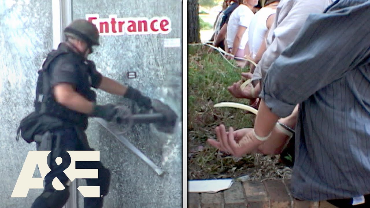 Raid on 11 People Barricaded Inside of "Massage Parlor" | Dallas SWAT ...