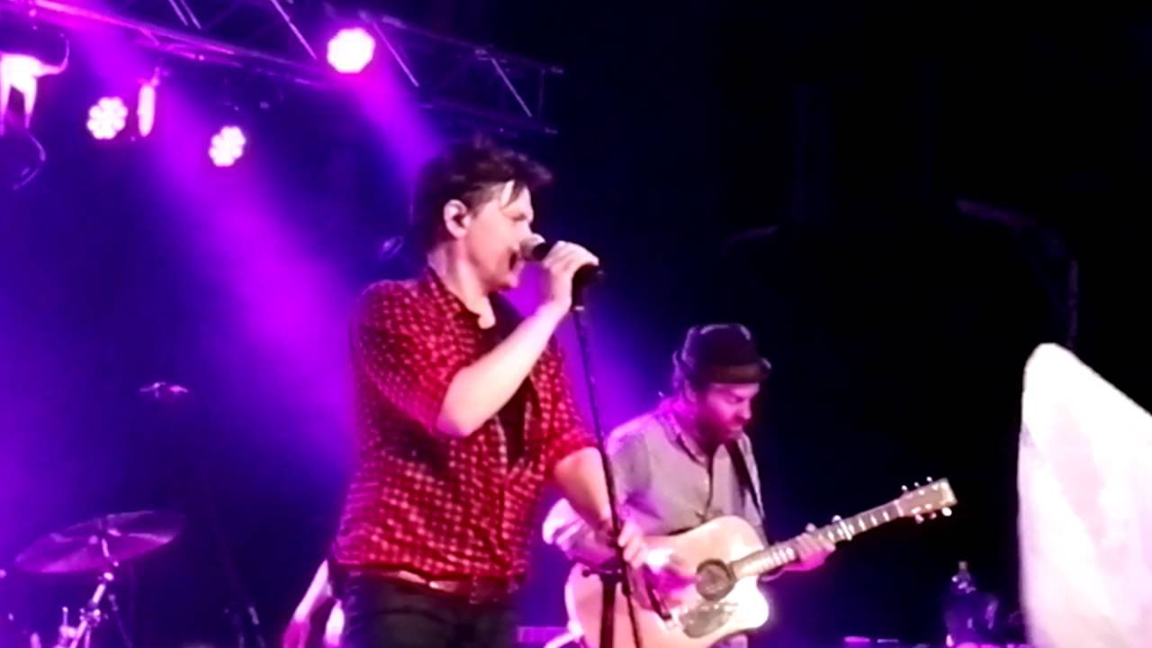 Michael Patrick Kelly und Sebastian Cuthbert - YouTube