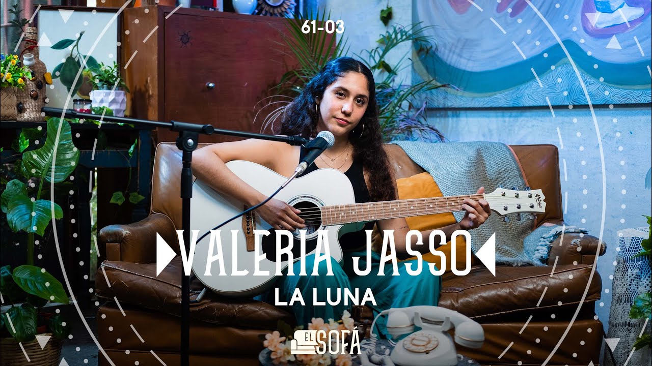 Valeria Jasso - La Luna (En vivo desde El Sofá de pablo rubin estudio ...