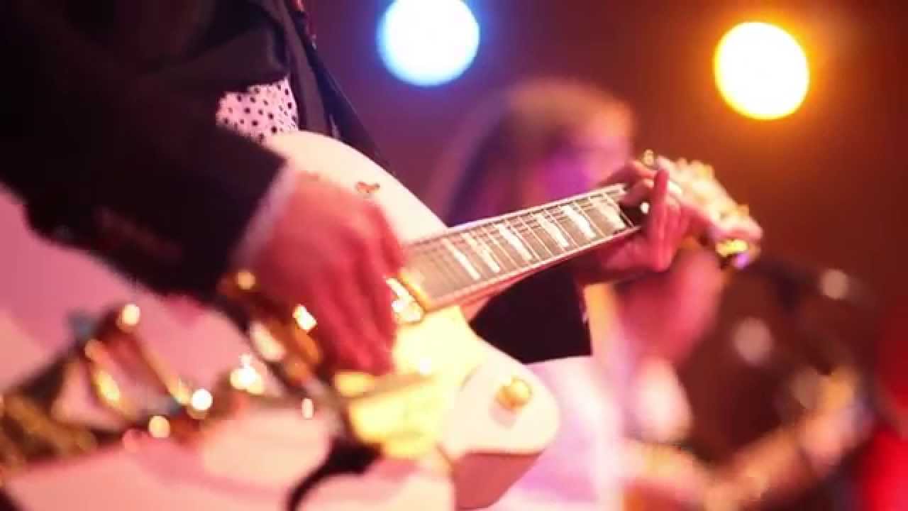 Auntie Aviator by Beverley Martyn - YouTube