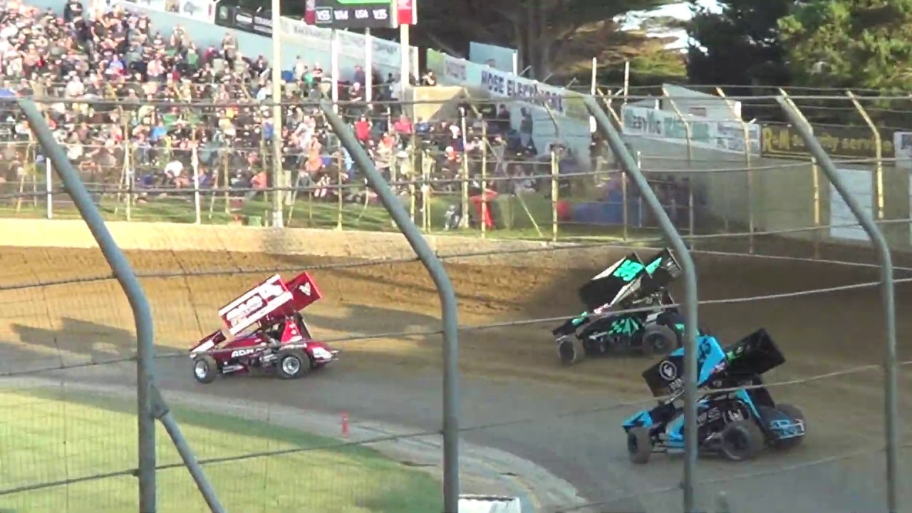 Jamie Veal and Kalib Henry racing hard at the 2020 Classic - YouTube