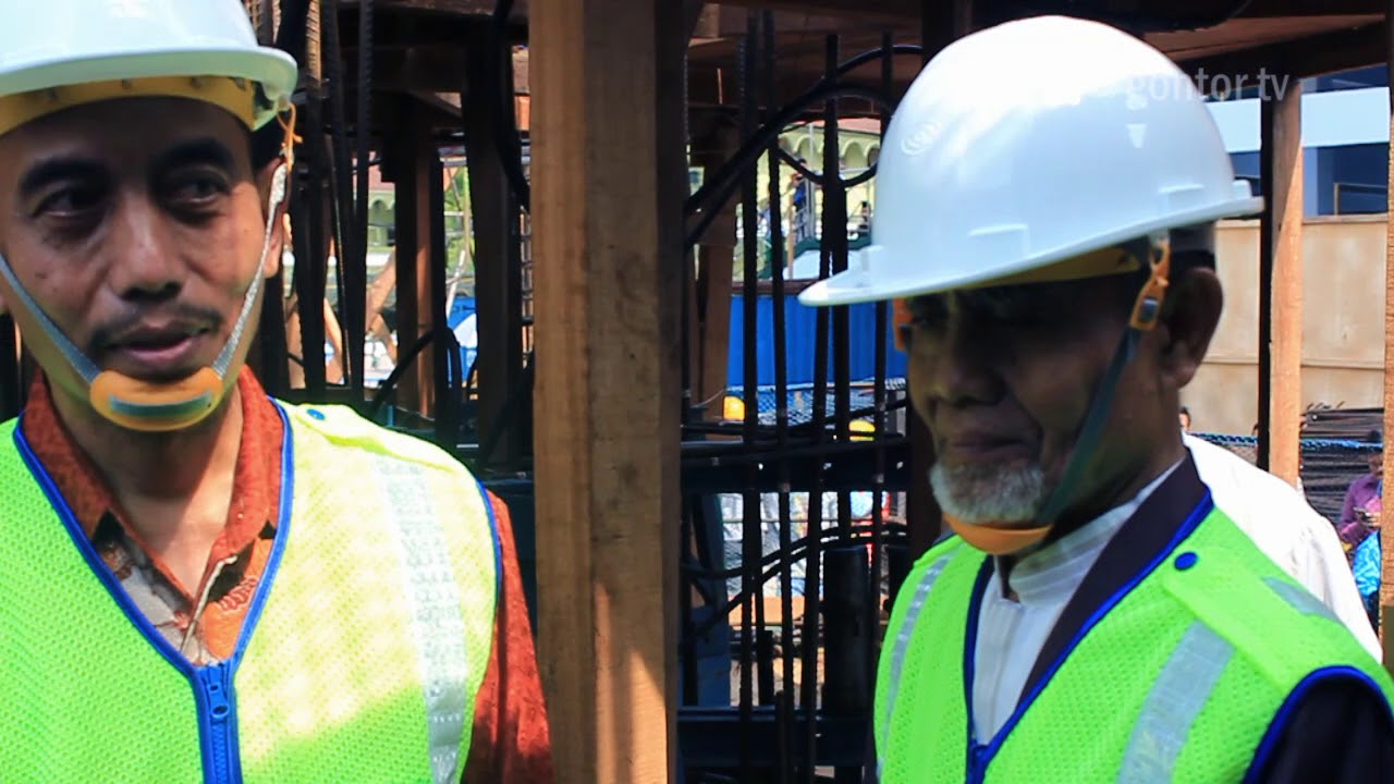 Pengecoran Perdana Menara Gontor - YouTube