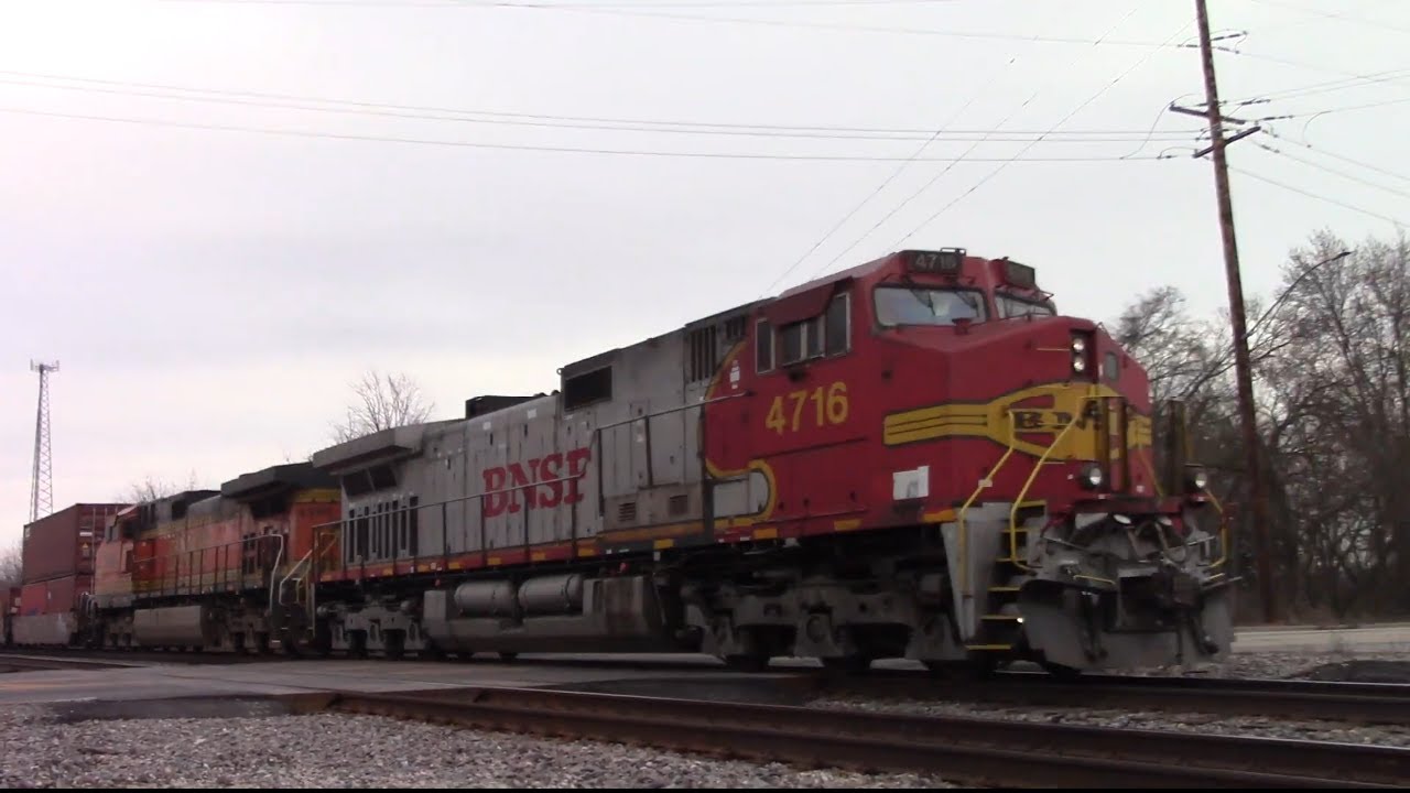 BNSF 7952 East in Mazon, IL 11/23/19 - YouTube