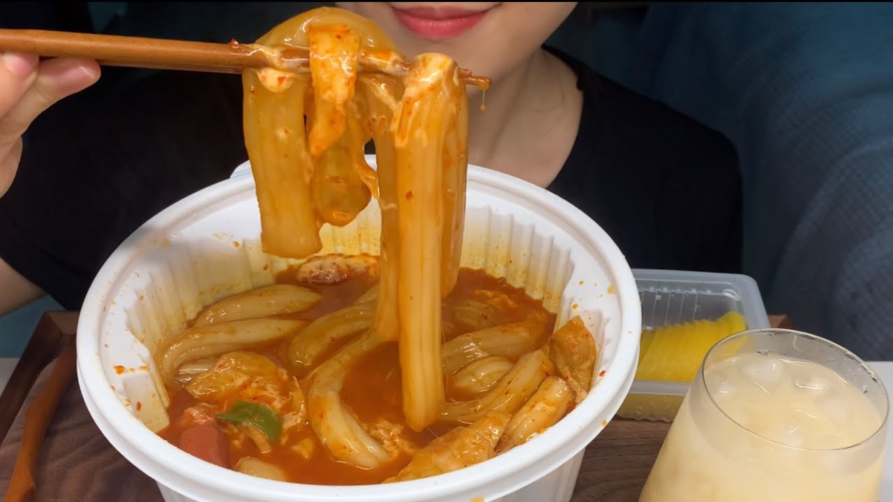 [sub] ASMR 엽기떡볶이 먹방 (분모자) Yupdduk Mukbang Korean Spicy Tteokbokki ...