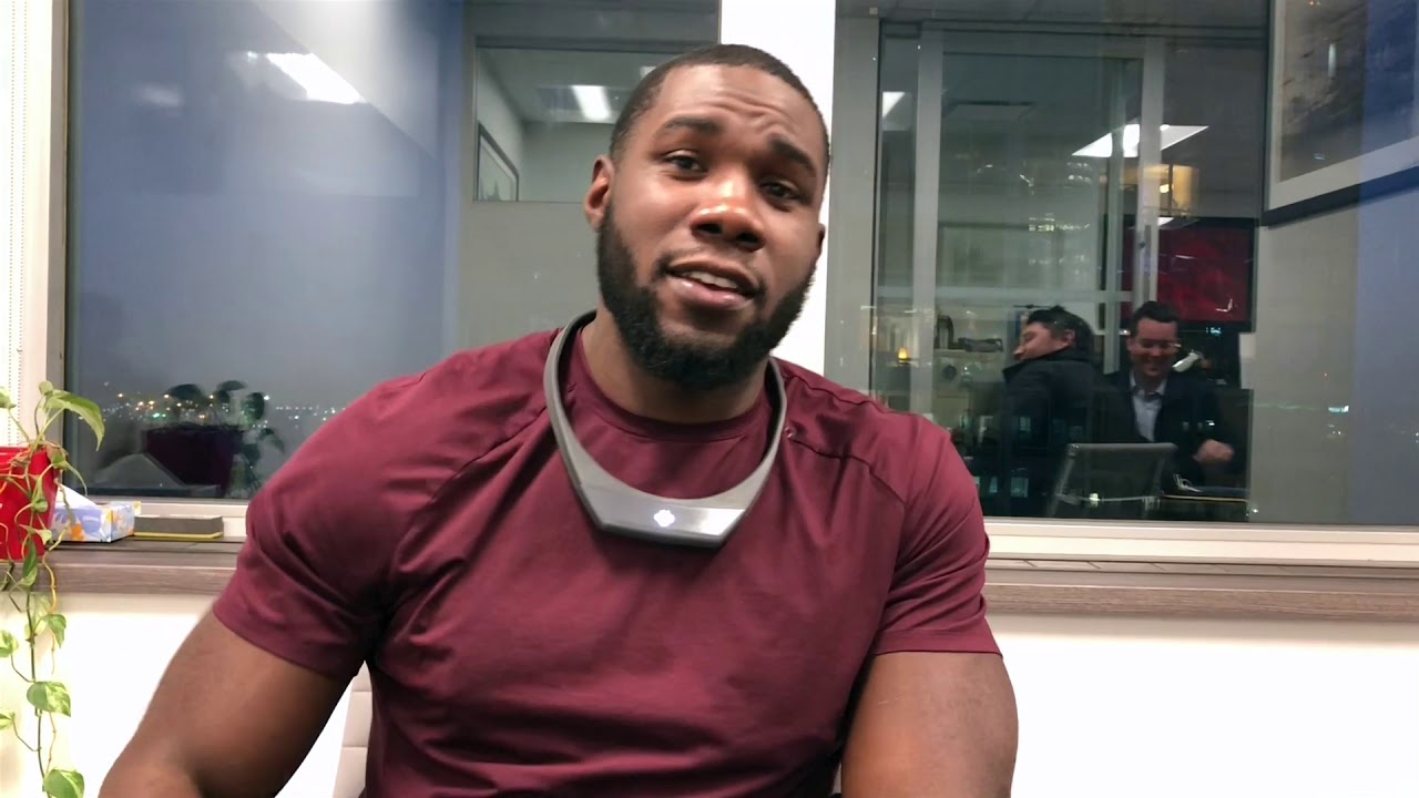 Former New England Patriots athlete Eric Lee tries Hapbee - YouTube