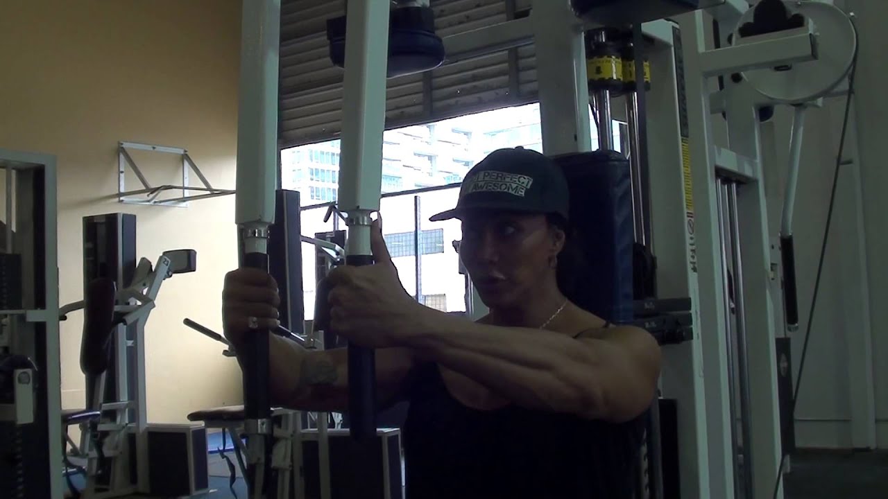 Latia's Seated Pec Deck Pro Gym Workout for Sexy Chesty - YouTube