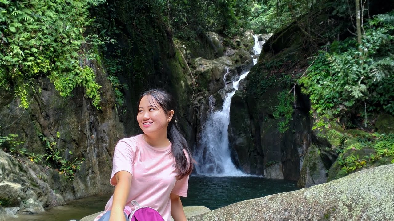 WATERFALL GUNUNG GADING,LUNDU SARAWAK. - YouTube