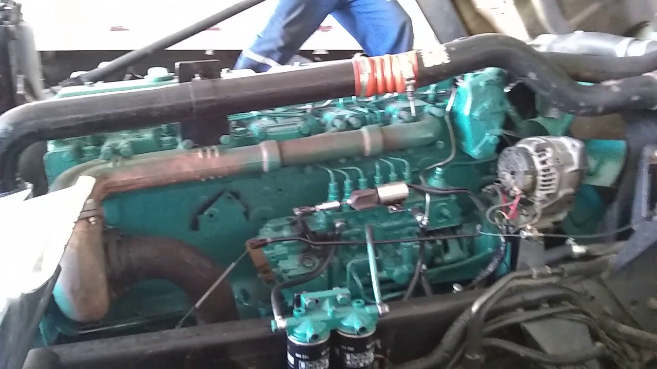 Motor do Scania 113 no VW 25.370 - YouTube