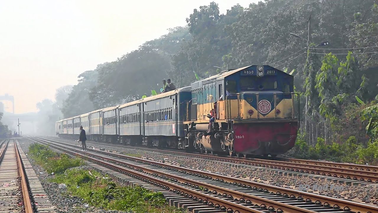 Long route all stoppage Karnaphuli Express Train (Dhaka to Chittagong ...
