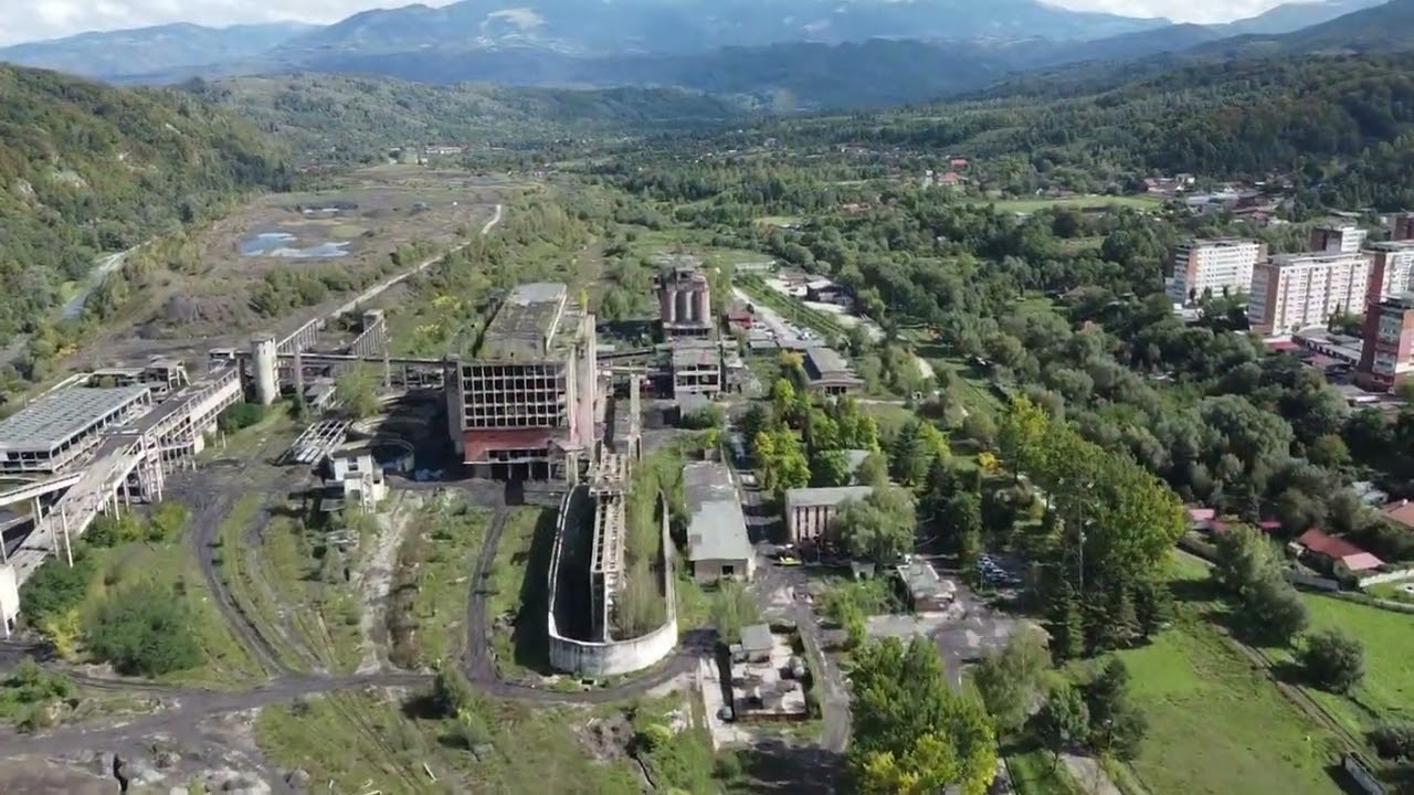 Vulcan, imagini aeriene - YouTube