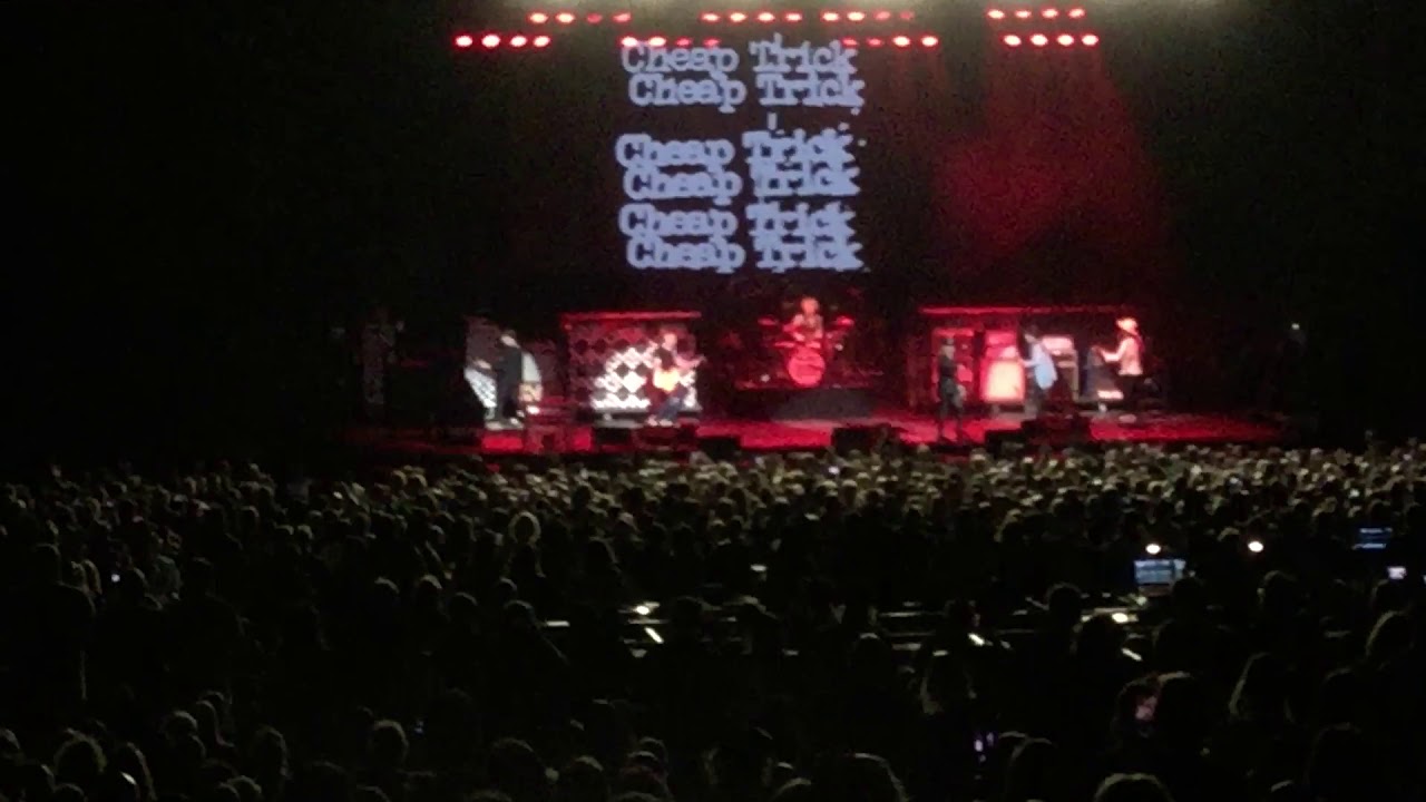 Cheap Trick LIVE: Surrender - YouTube